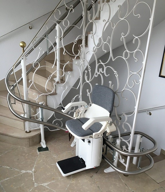 HIRO LIFT - NovelCare - Cyprus Stairlift and Disabled Access Solutions